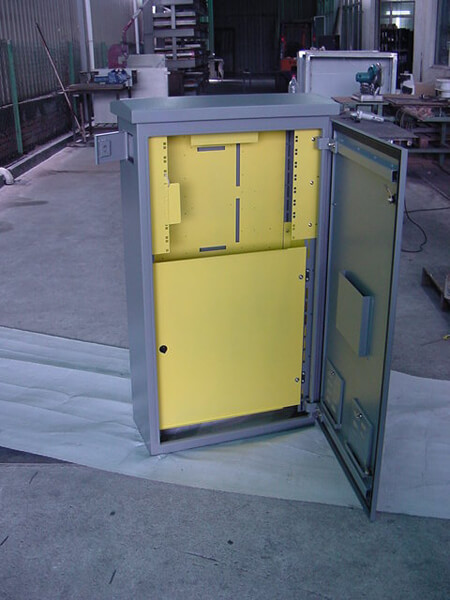 Enclosures – 19" Server Rack | Equipment Rack Cabinet | Data Centre Rack